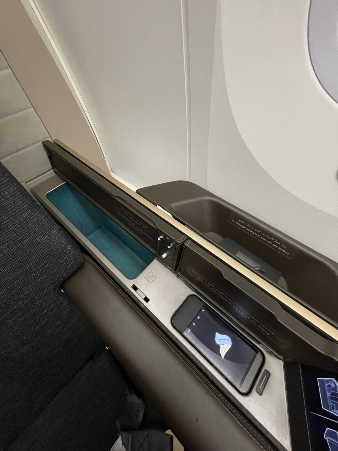 Review: Oman Air First Class from Muscat to London (2022) - Points ...
