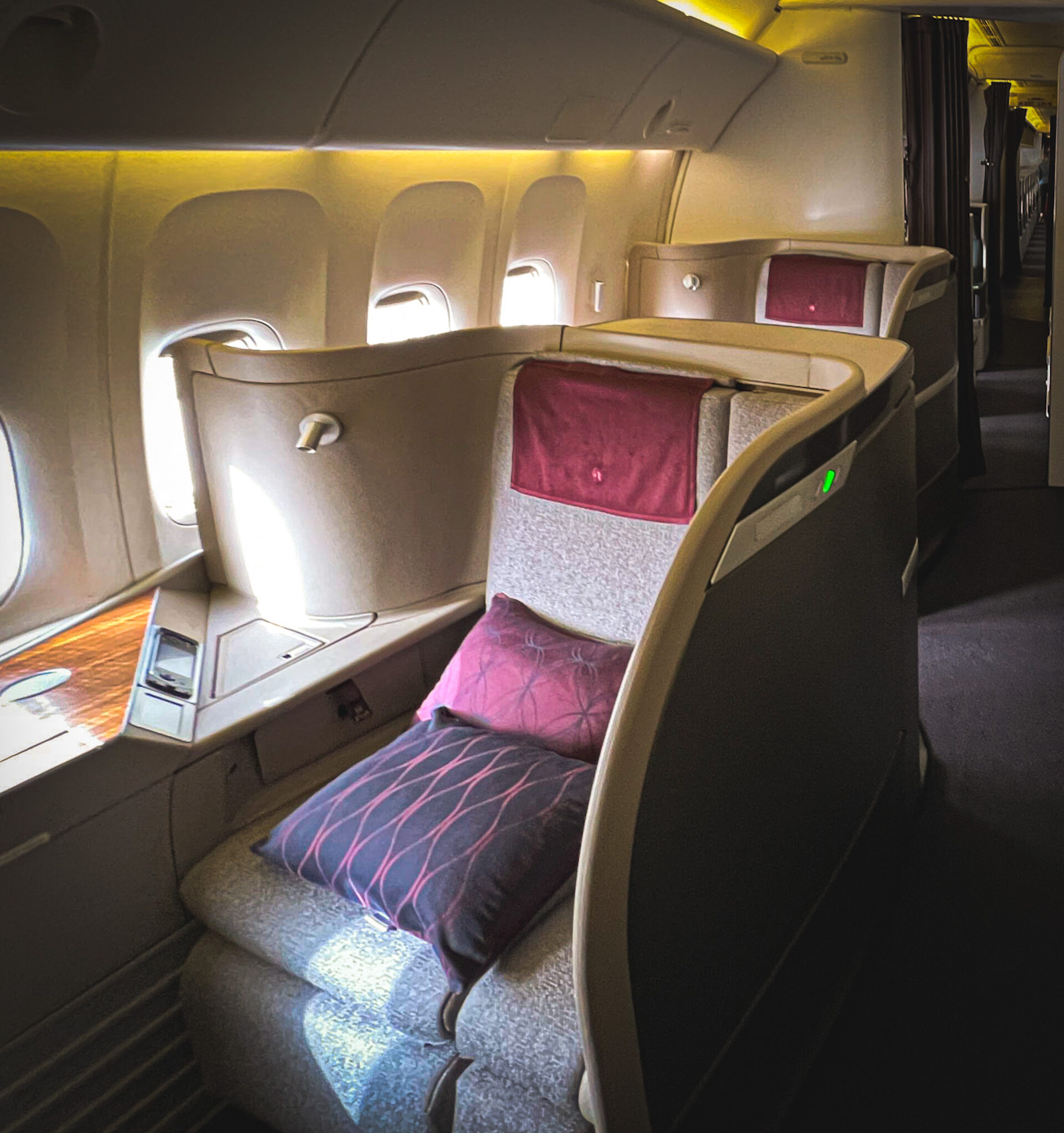 Trip Report: Qatar Airways First Class - Points Miles and Bling
