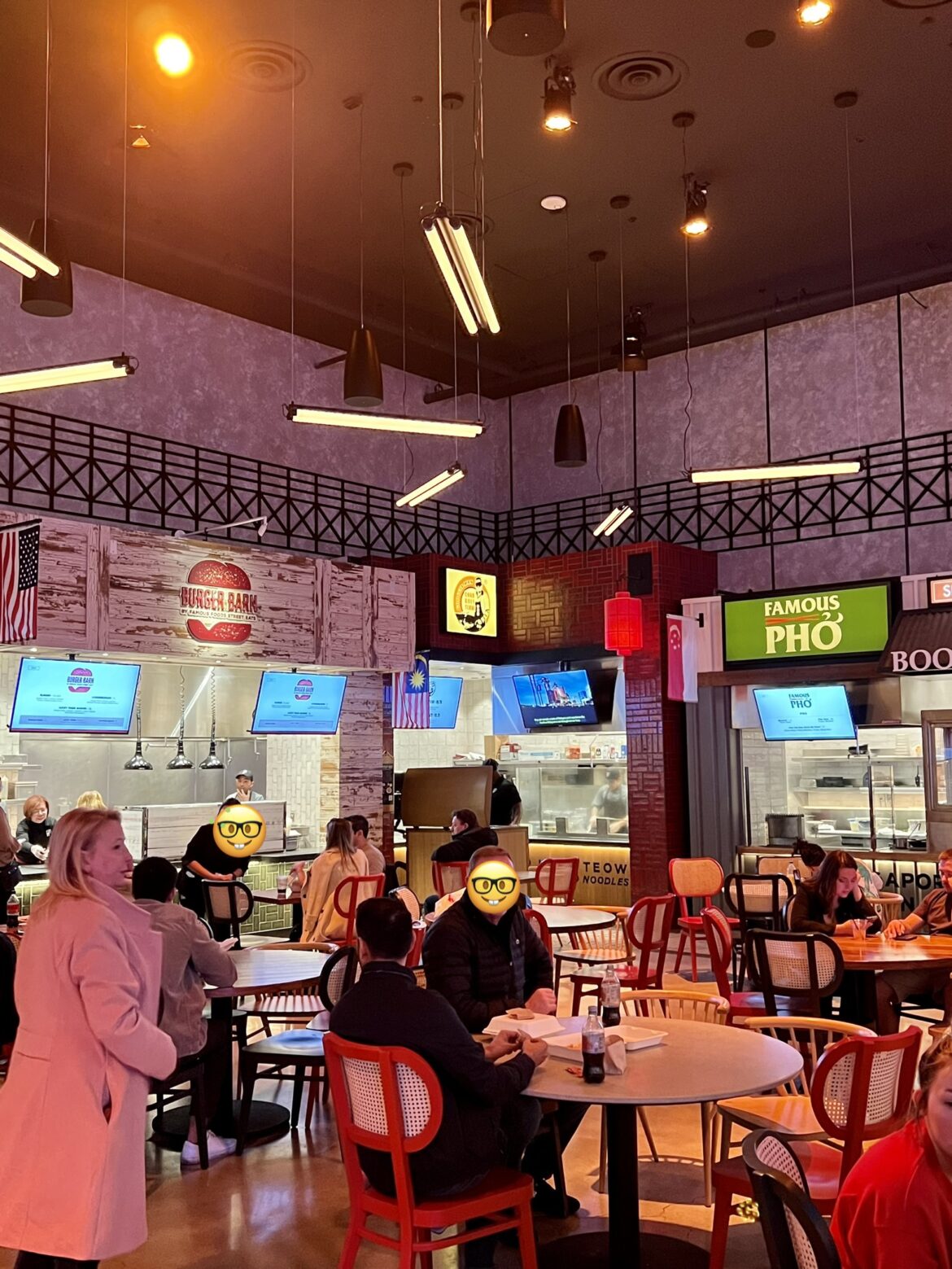 Food Stop: Las Vegas Strip - Points Miles and Bling