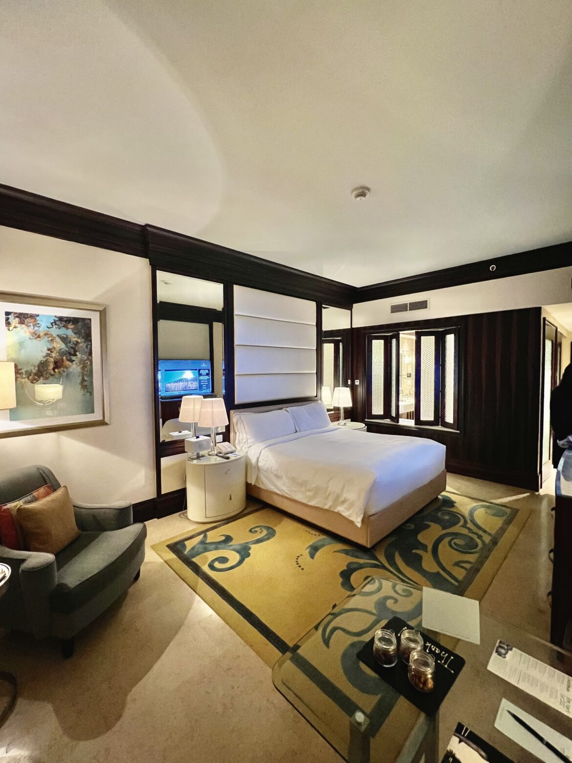 QuickTake: Ritz-Carlton Abu Dhabi... I'm just not that into you