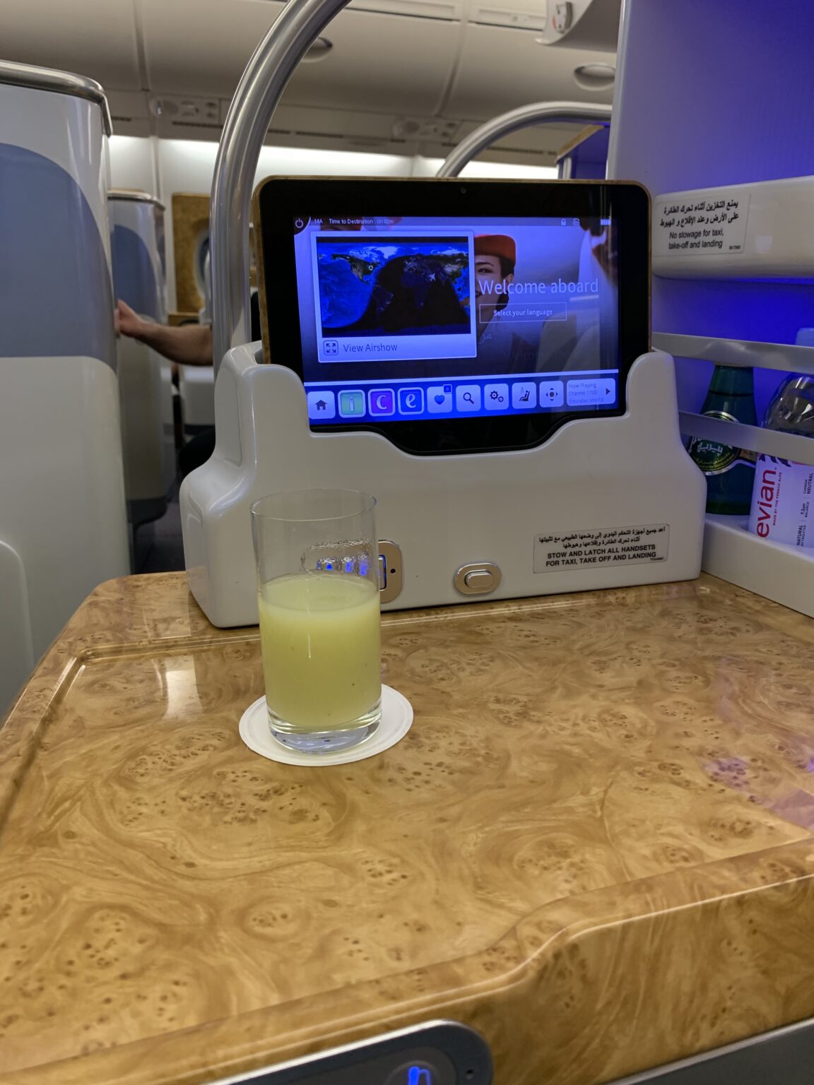 Qatar QSuite vs Emirates A380 - Business Class Showdown - Points Miles ...