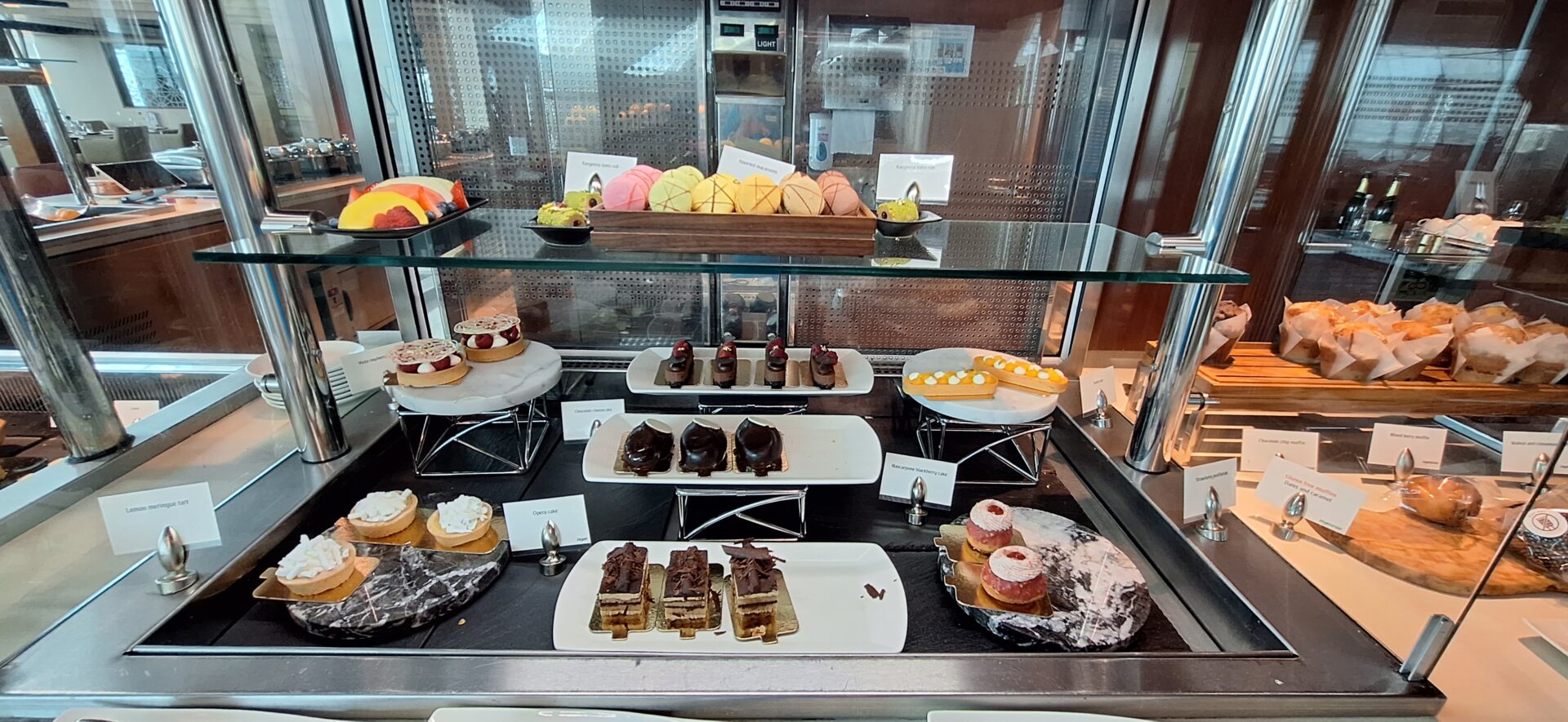Emirates First Class Culinary Journey - Dubai (DXB) to Colombo (CMB ...