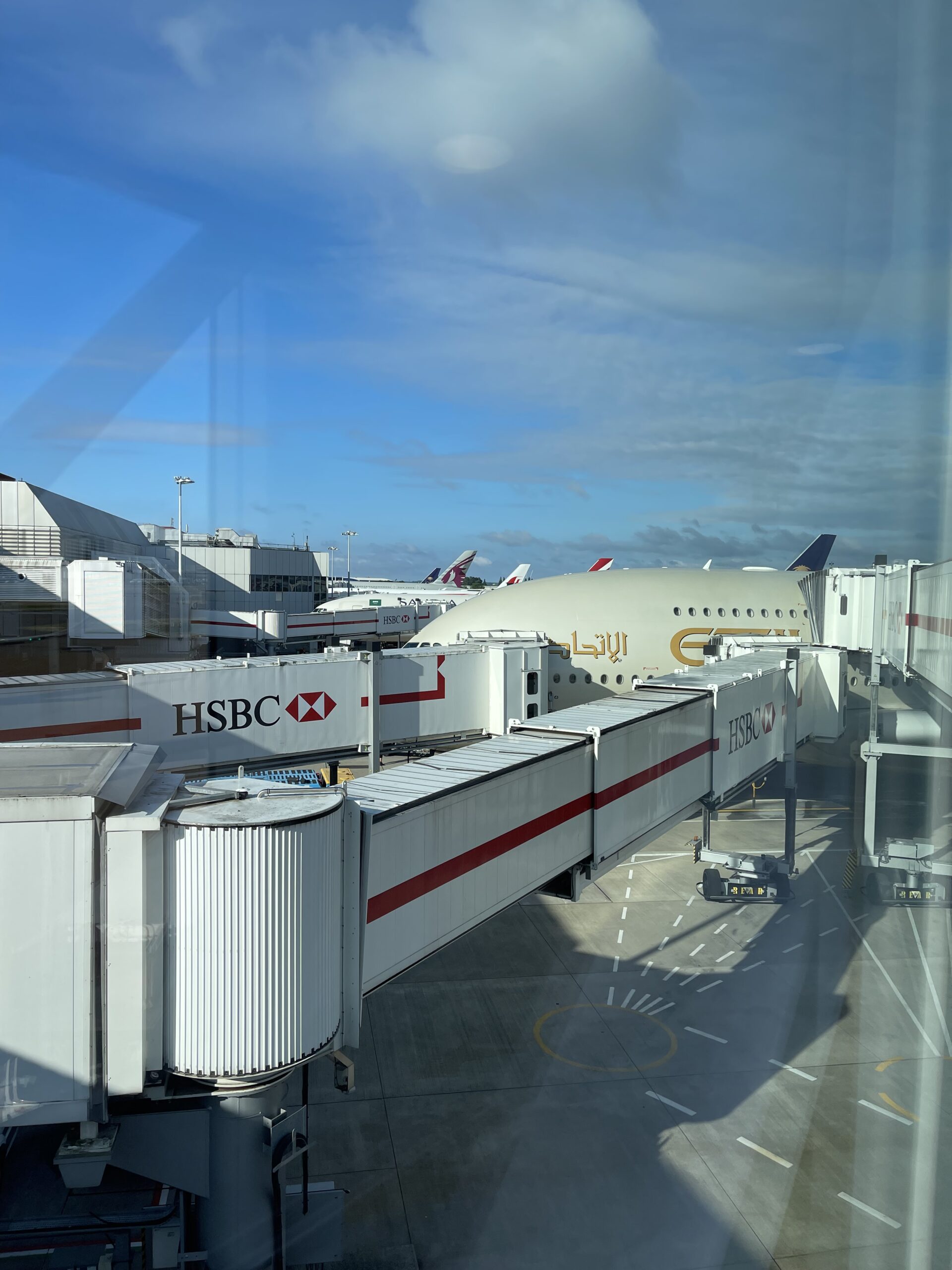 Review: Etihad Lounge at London Heathrow (LHR) Terminal 4 - Points ...