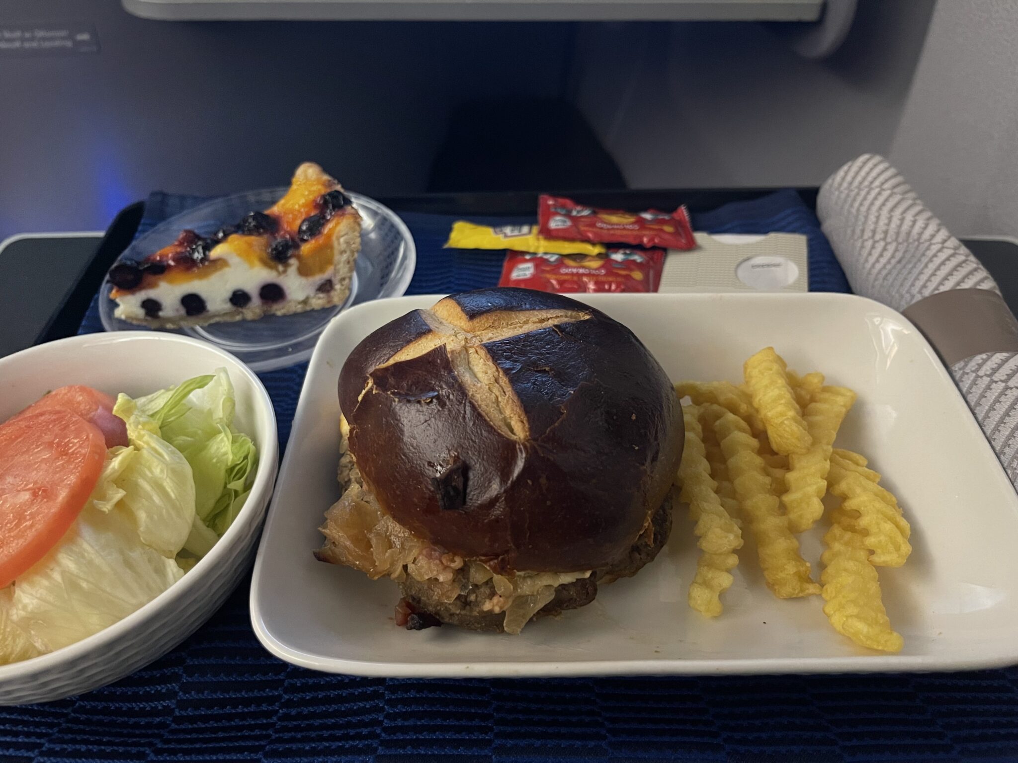 A pleasant ride on United Airlines 757-200 Business Class (2024 ...