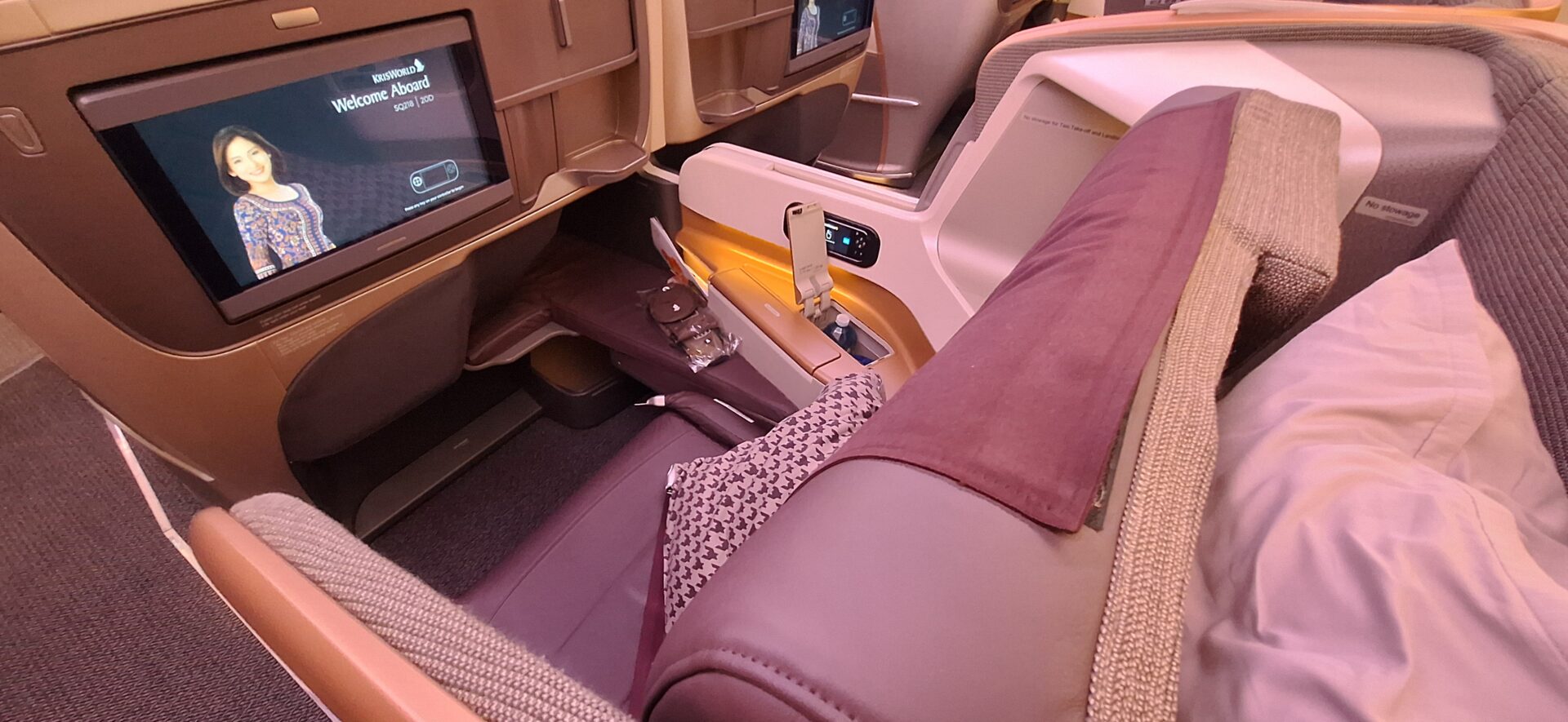 Review: Singapore Business Class A350-900 from Melbourne to Singapore - Points Miles and Bling