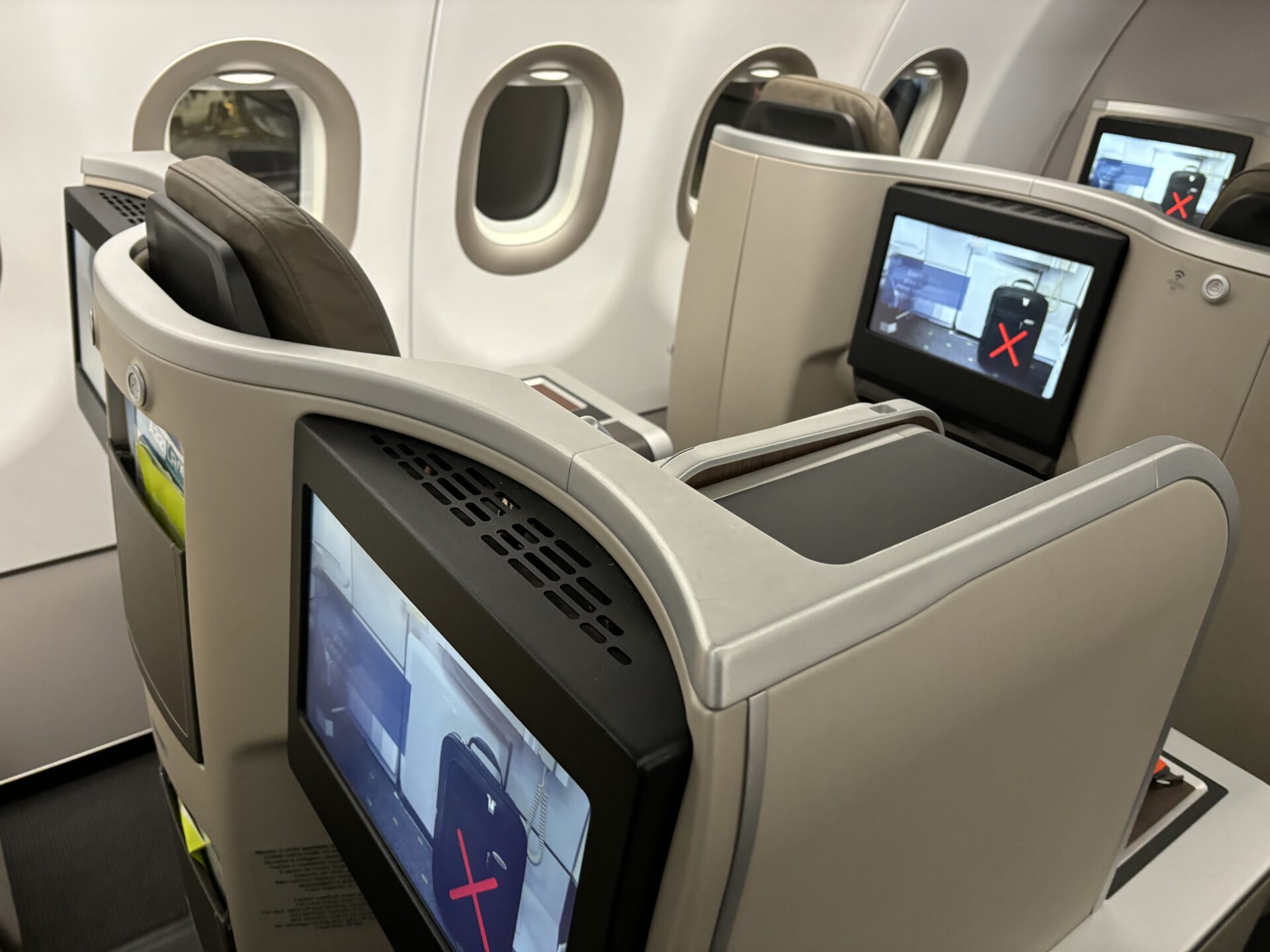 Review: TAP Air Portugal A321LR Business Class - Points Miles and Bling