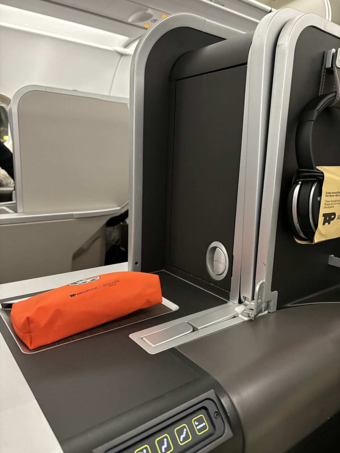 Review: TAP Air Portugal A321LR Business Class - Points Miles and Bling