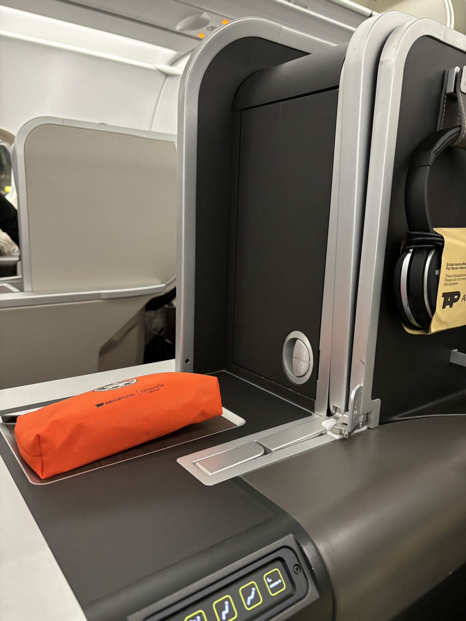 Review: TAP Air Portugal A321LR Business Class - Points Miles and Bling