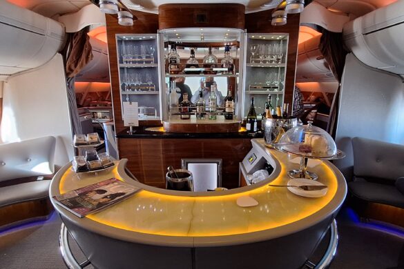 Lounge hopping across United Club Lounges in Newark Terminal C - Points ...