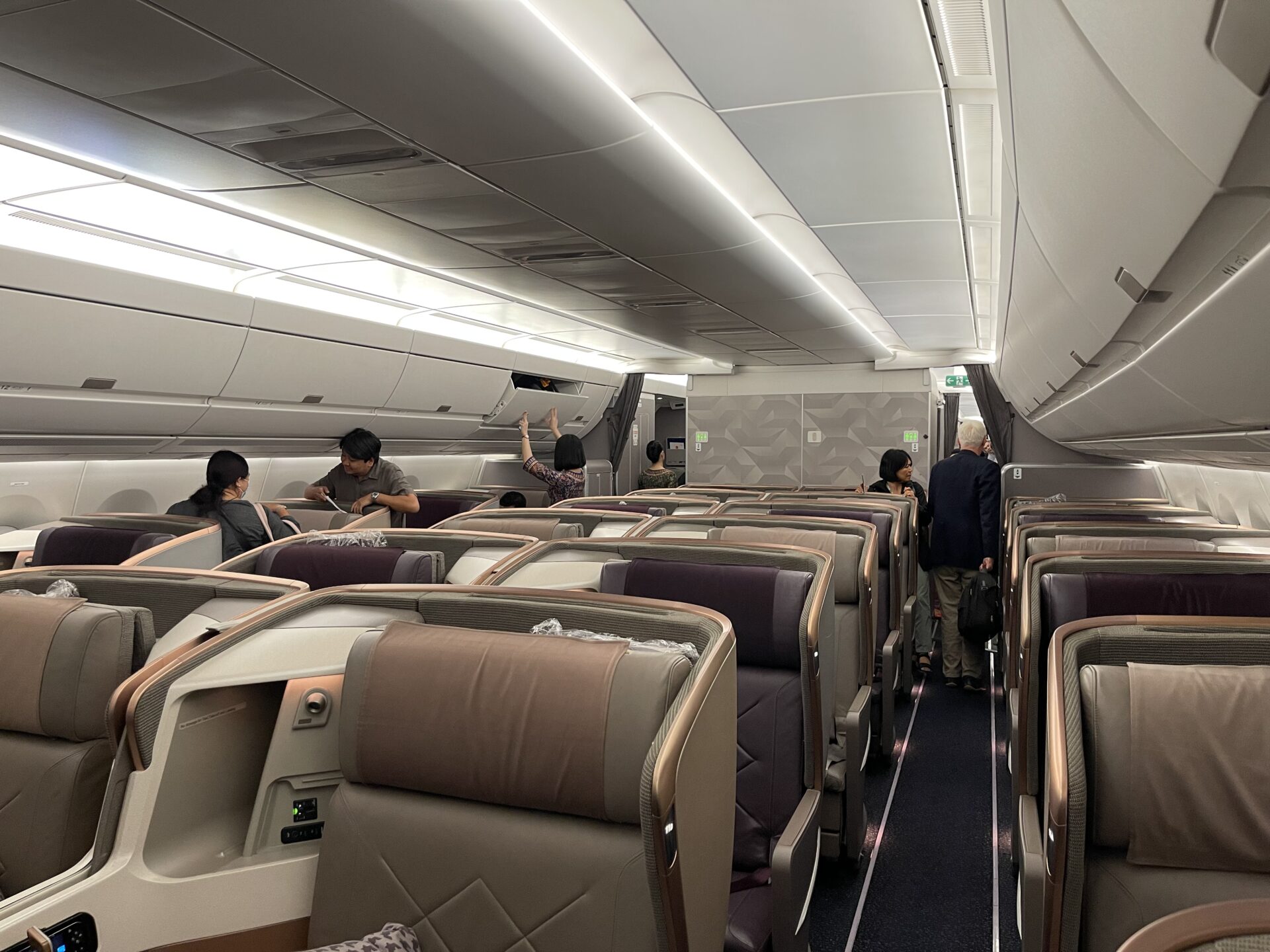 Review: Singapore Airlines Business Class A350-900 from Singapore to ...