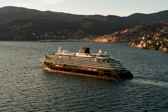 Review: Air Canada Signature Suite - Toronto Pearson (YYZ) - Points ...