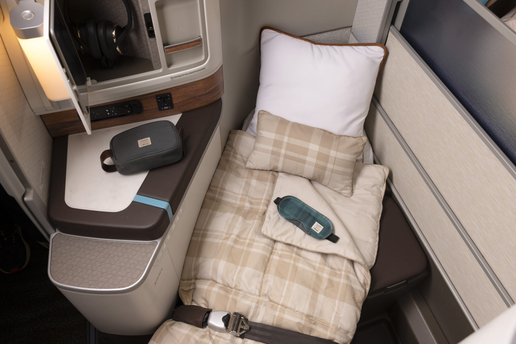 Alaska's Brand-New 787 Business Class Suite - Points Miles and Bling